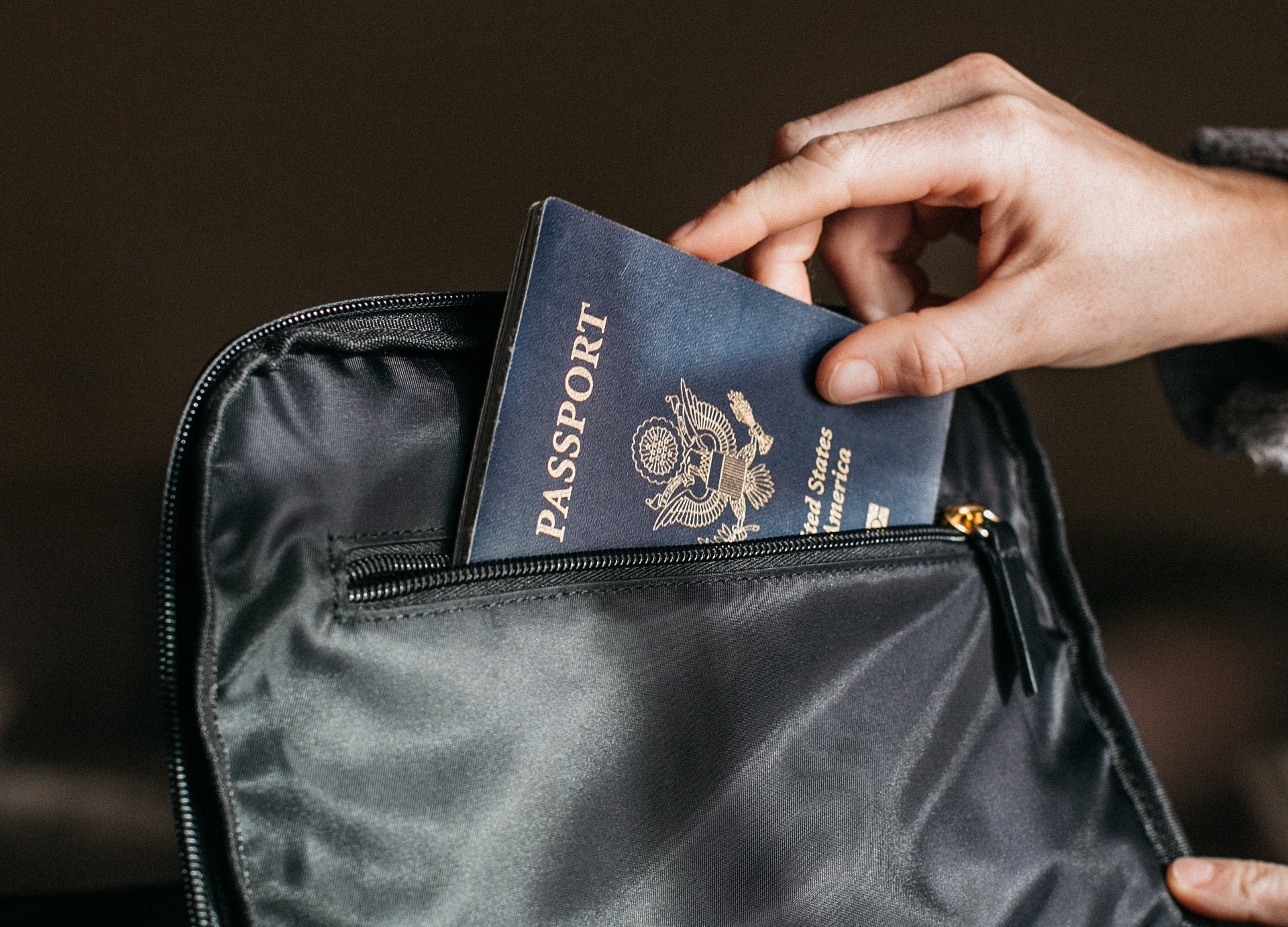 GANT TRAVEL - Home - Gant Travel Management